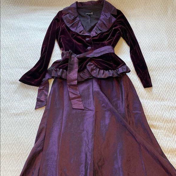 Laura Petites | Other | Petite Purple Velvet Jacket Metallic Maxi Skirt ...